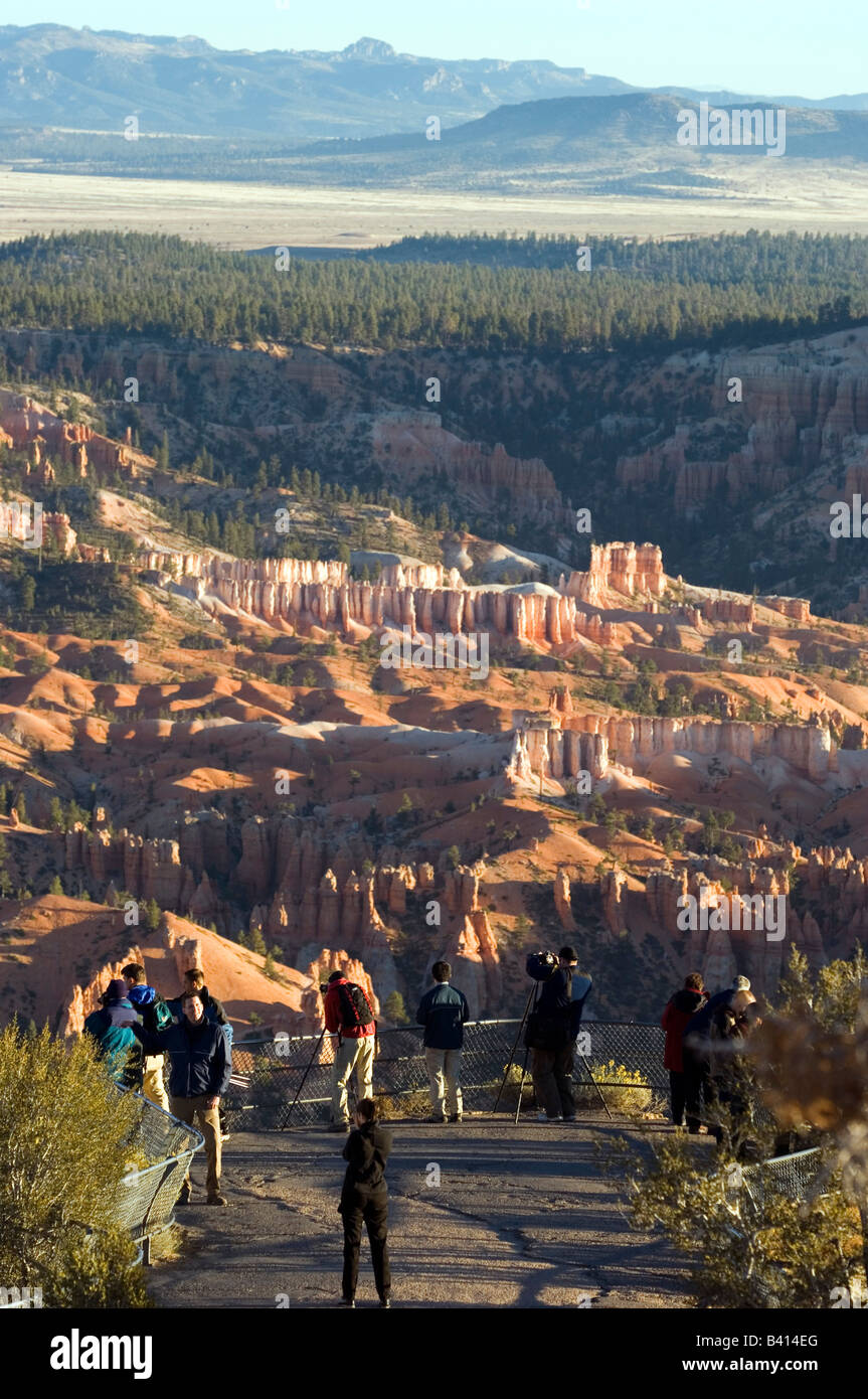 Overlook at Bryce Amphitheater, Bryce Canyon National Park, Utah, USA ...