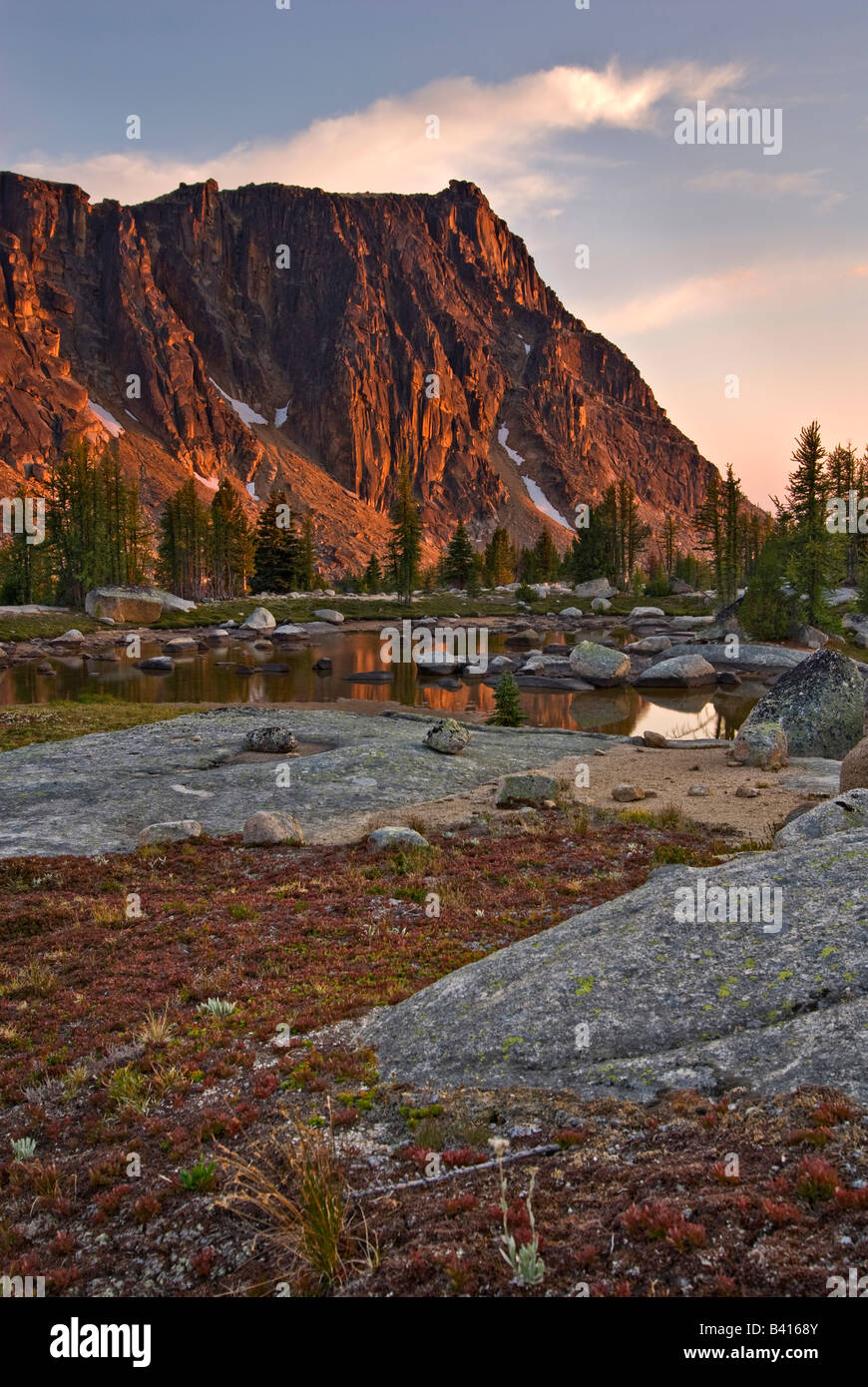 USA, Washington, North Cascades. Alpine scenery at Cathedral Lake Stock ...
