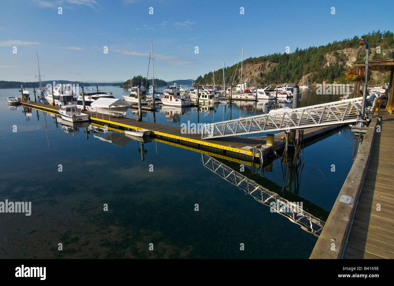 Deer harbor marina hi-res stock photography and images - Alamy