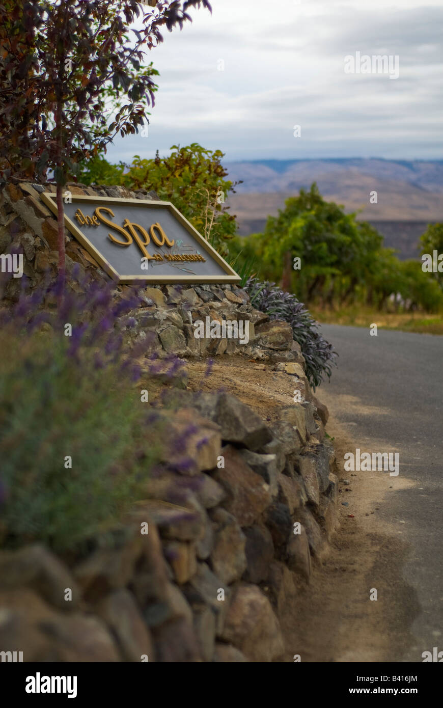 Cave b inn and winery hi-res stock photography and images - Alamy