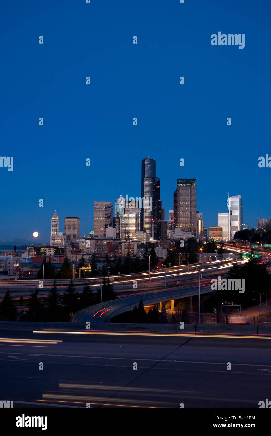 Downtown Seattle in the pre-dawn light and moonset, Seattle, Washington ...
