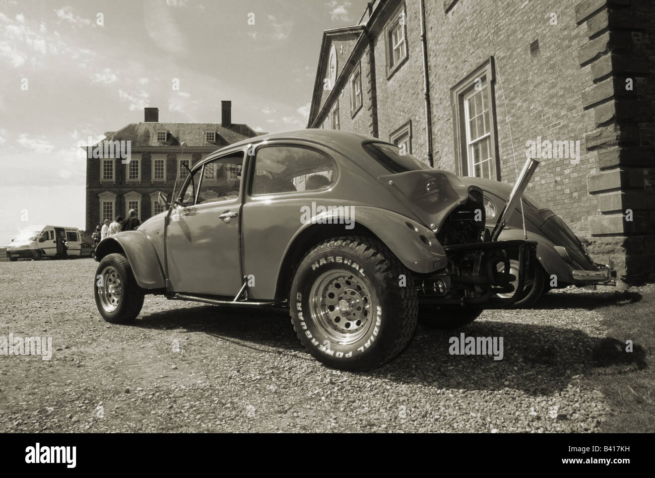 Volkswagen beetle car auto classic hi-res stock photography and images ...