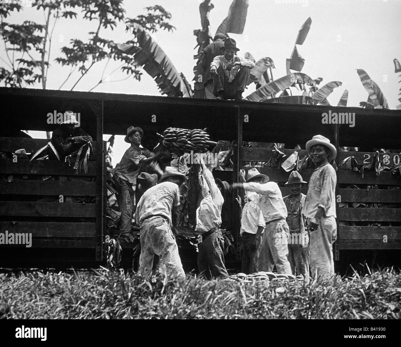 Agriculture 1920s america Black and White Stock Photos & Images - Alamy