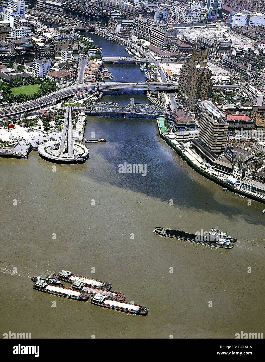 geography / travel, China, Shanghai, Huangpu River, port, town, river ...