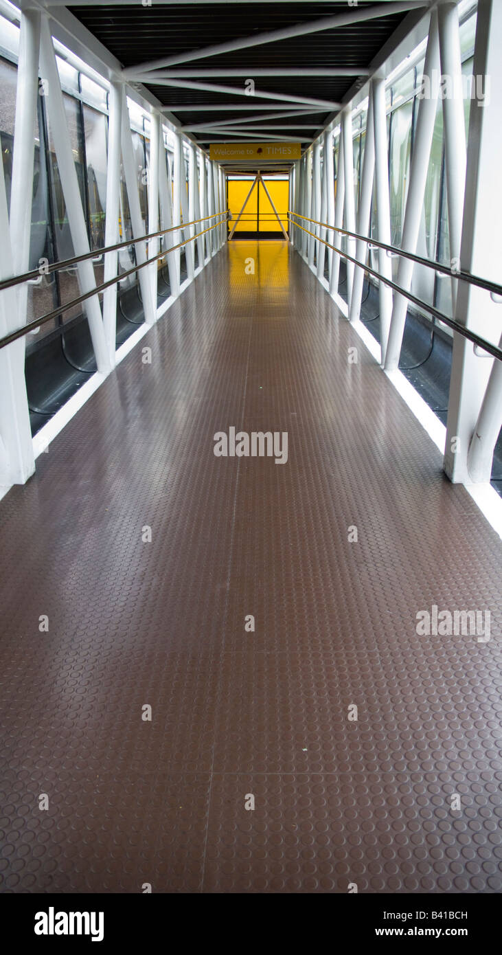 Pedestrian walk way hi-res stock photography and images - Alamy