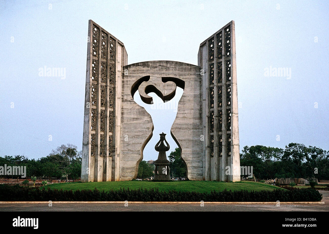 geography / travel, Togo, Lome, liberty monument, 1972 Stock Photo - Alamy