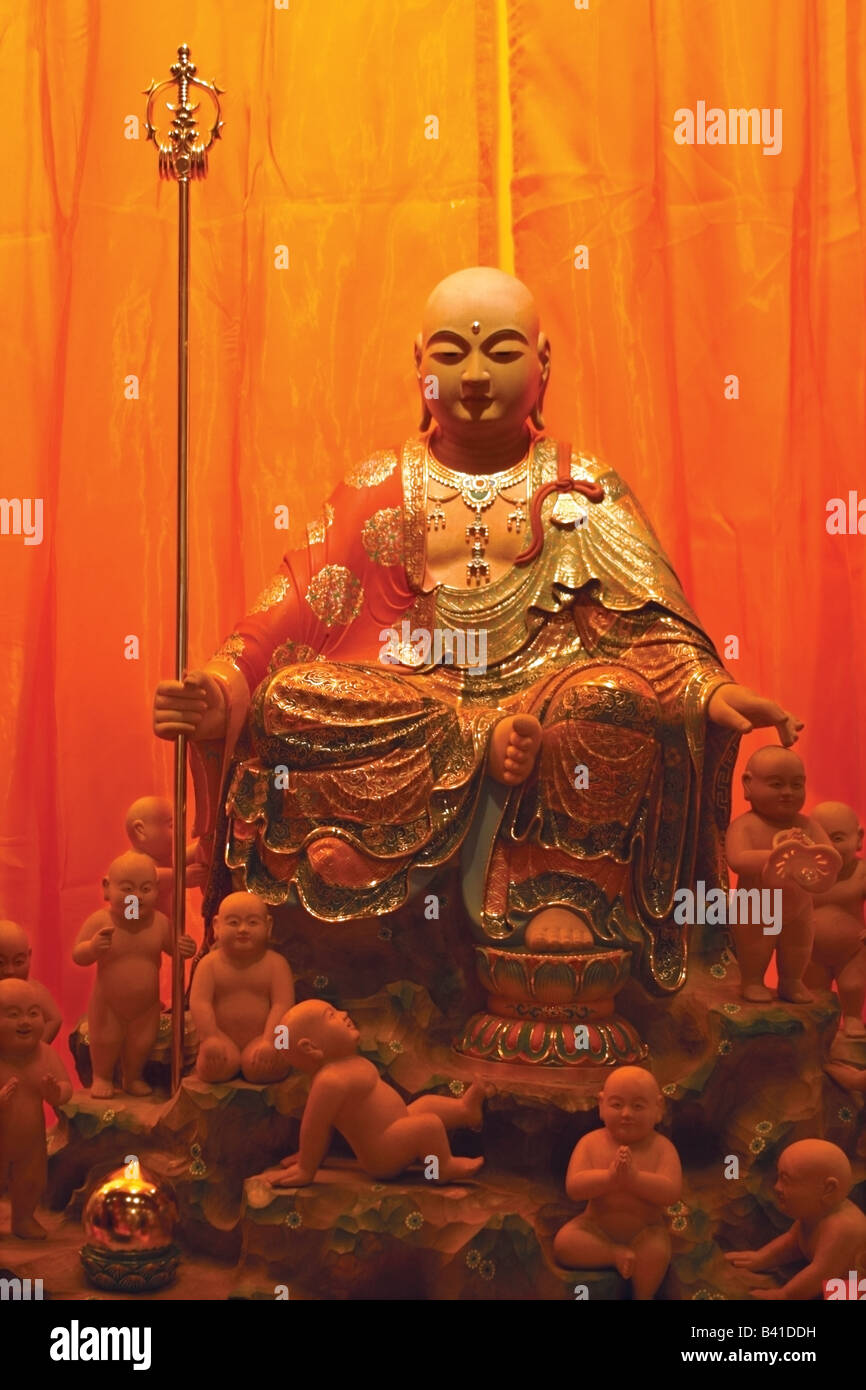 Ksitigarbha bodhisattva hi-res stock photography and images - Alamy