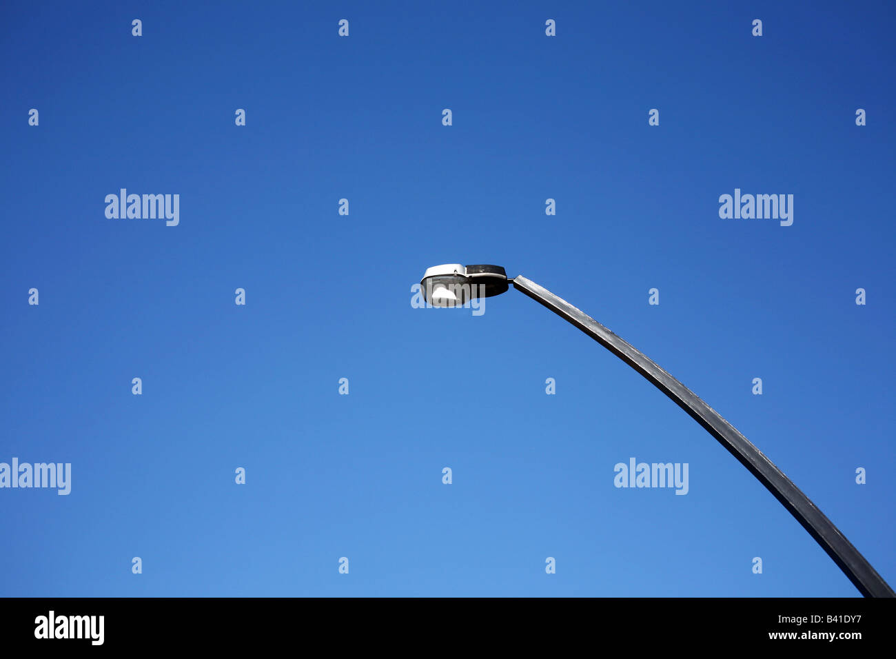 Top of a light pole hi-res stock photography and images - Alamy