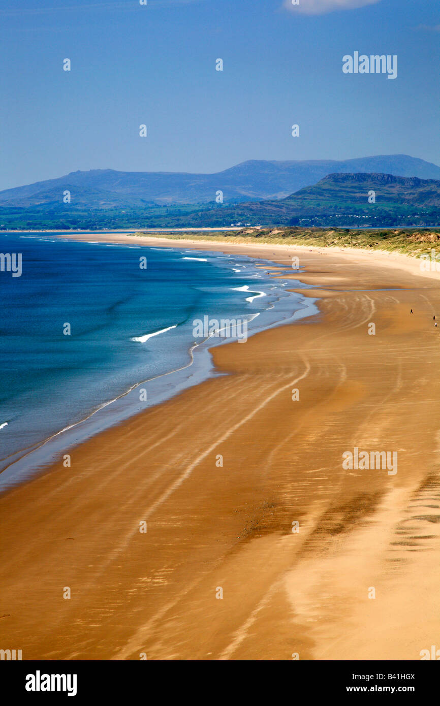 Harlech hi-res stock photography and images - Alamy