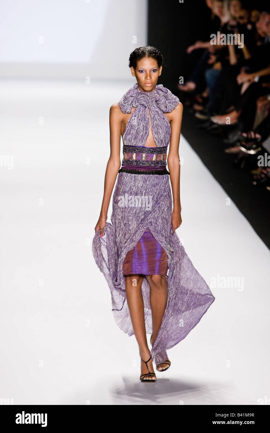 Project catwalk reality show hi-res stock photography and images - Alamy