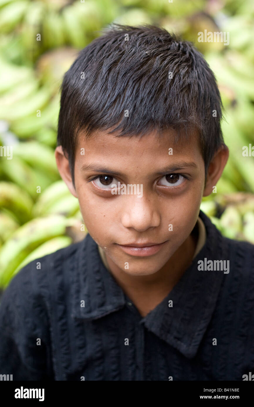 Portrait of a hindu boy, Varanasi, India Stock Photo - Alamy