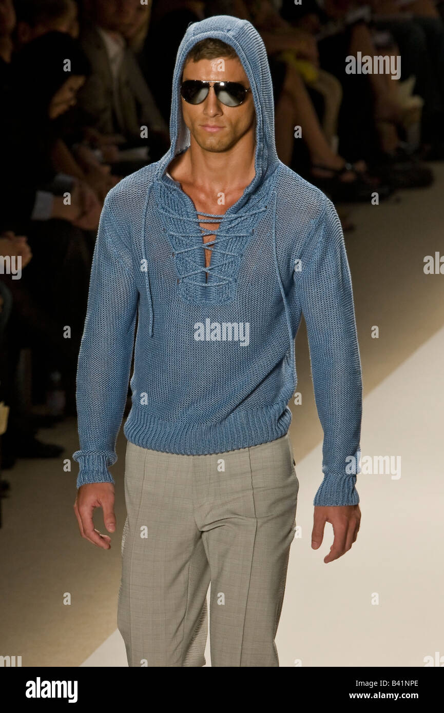 Perry ellis spring hi-res stock photography and images - Alamy