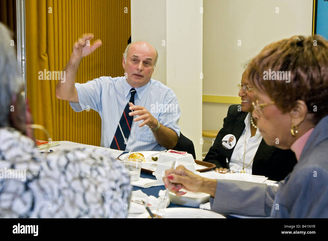 Community organizer hi-res stock photography and images - Alamy