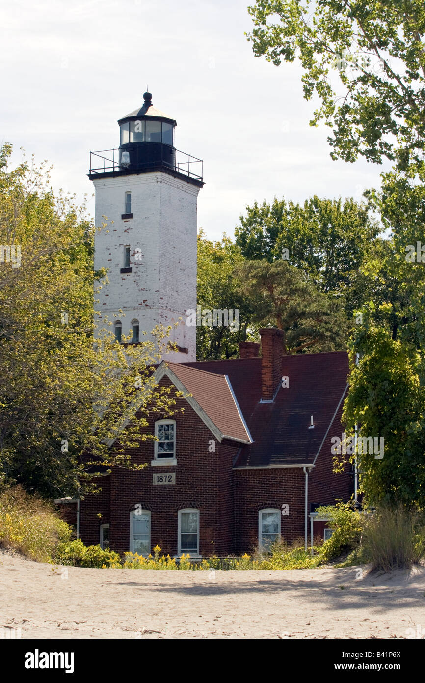 Presque Isle Lighthouse on Beach 9 in Presque Isle State Park, Erie, PA ...