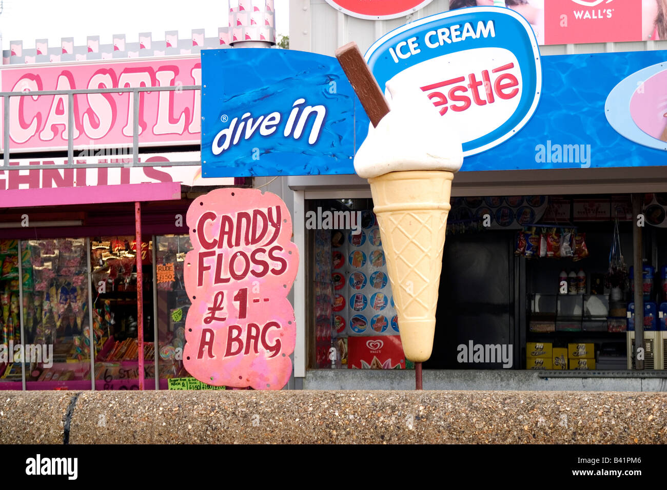 signs for ice cream in hunstanton Stock Photo - Alamy