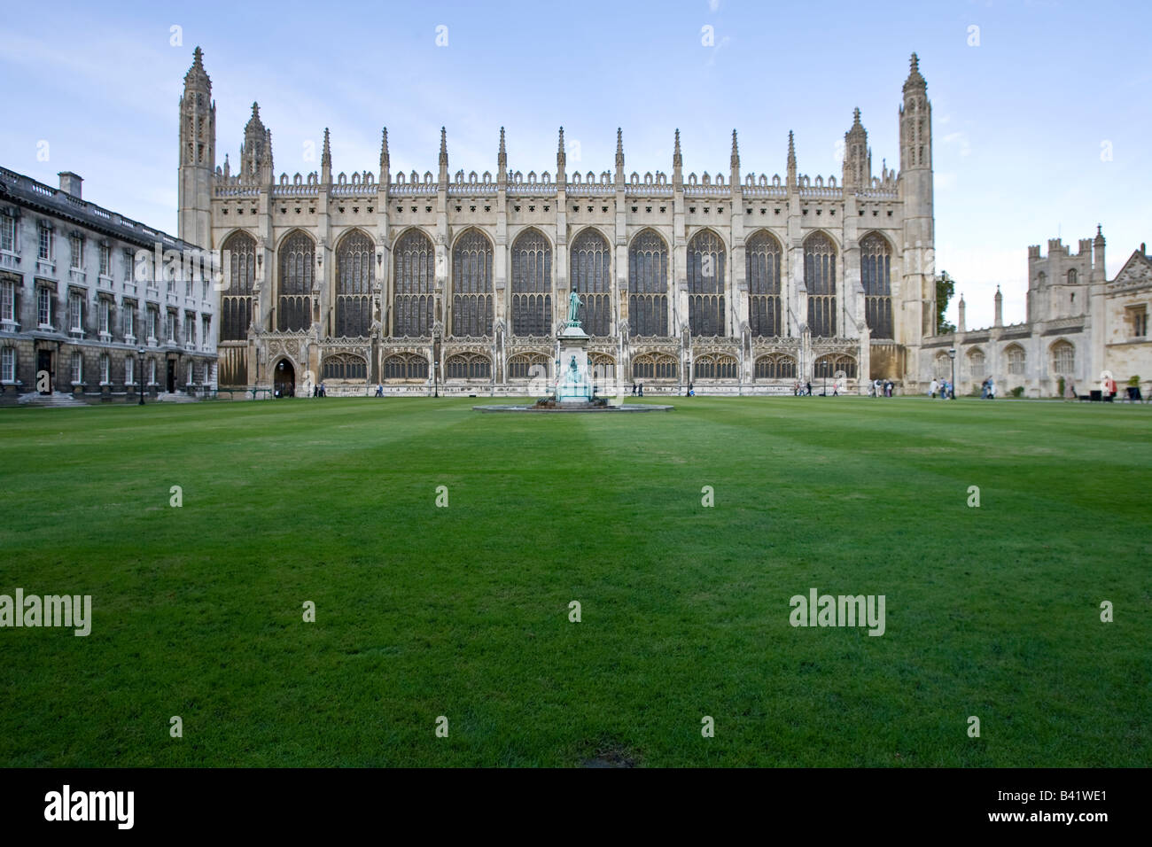Cambridge college gardening hi-res stock photography and images - Alamy