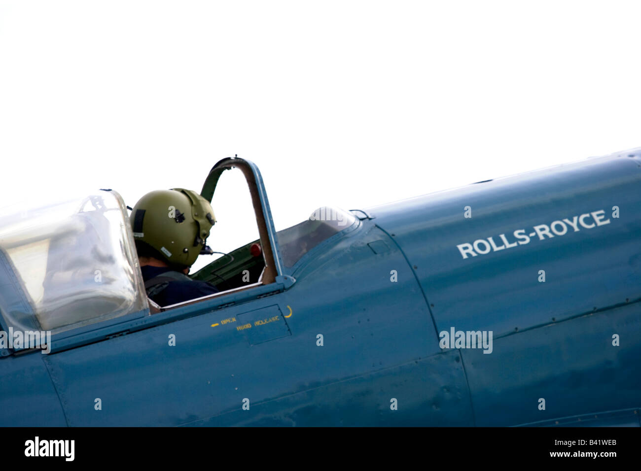 Spitfire cockpit hi-res stock photography and images - Alamy