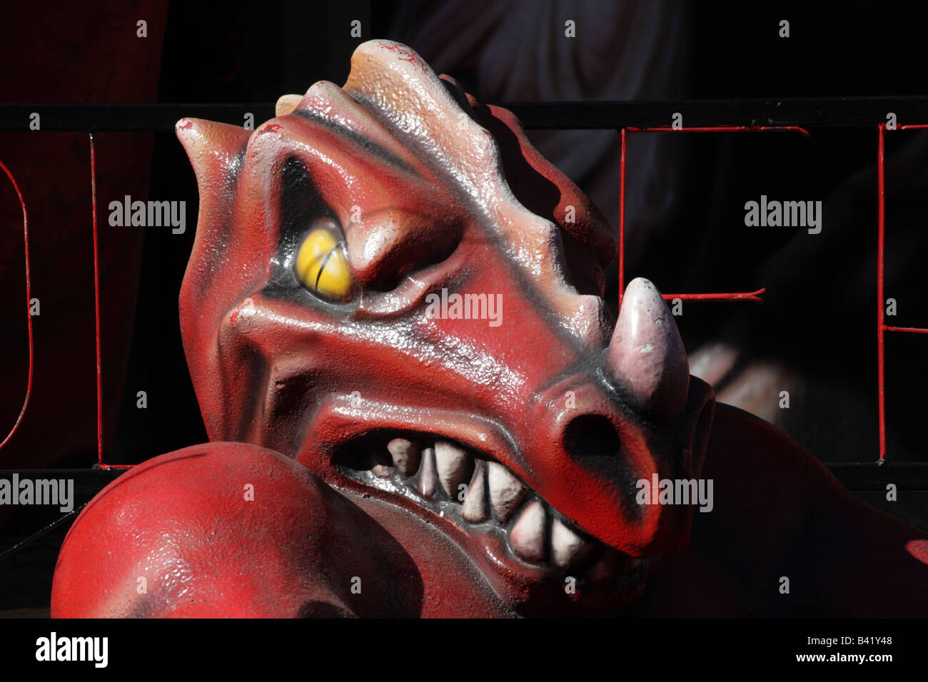 SCARY RED DRAGON MASK HORIZONTAL BDB11311 Stock Photo - Alamy