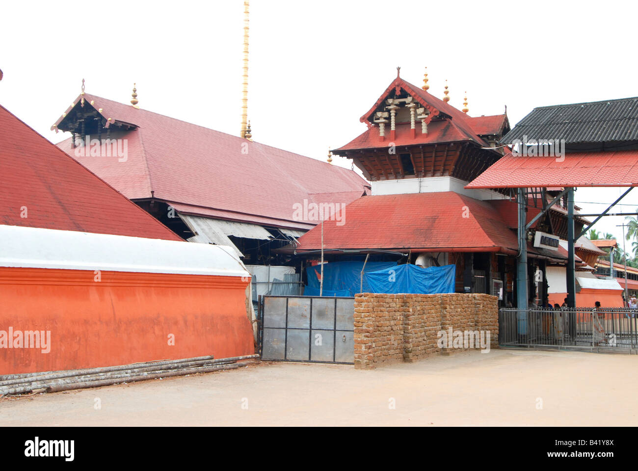 Guruvayur Shri Krishna Temple at Thrissur,Kerala,India Stock Photo - Alamy