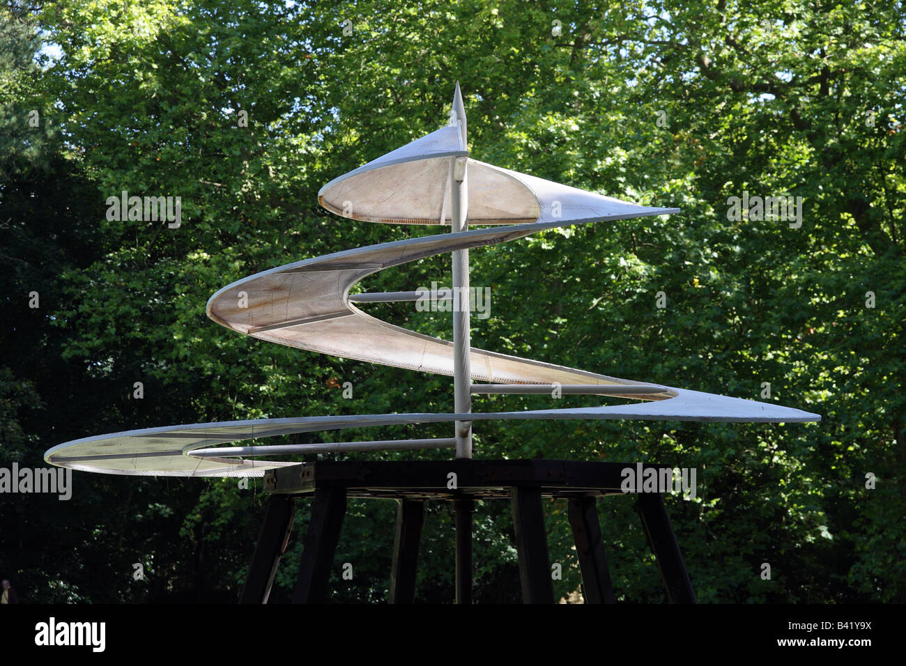 Leonardo da vinci flying machine hi-res stock photography and images ...