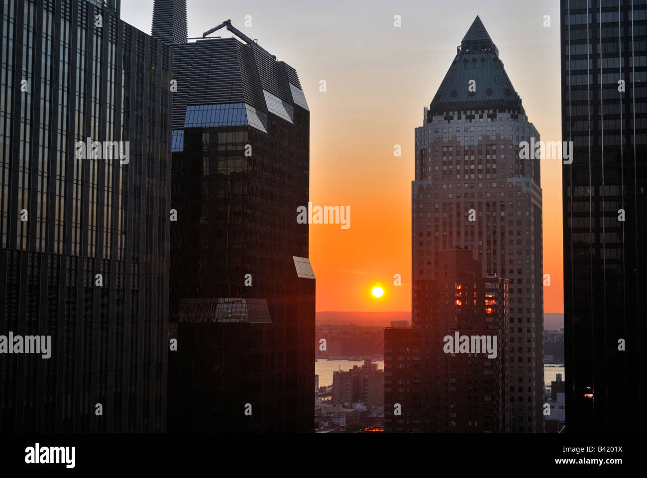 Time life building hi-res stock photography and images - Alamy
