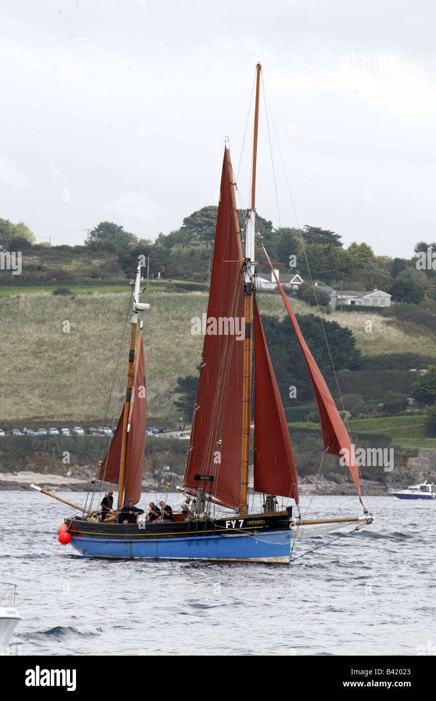 Cornish lugger hi-res stock photography and images - Alamy
