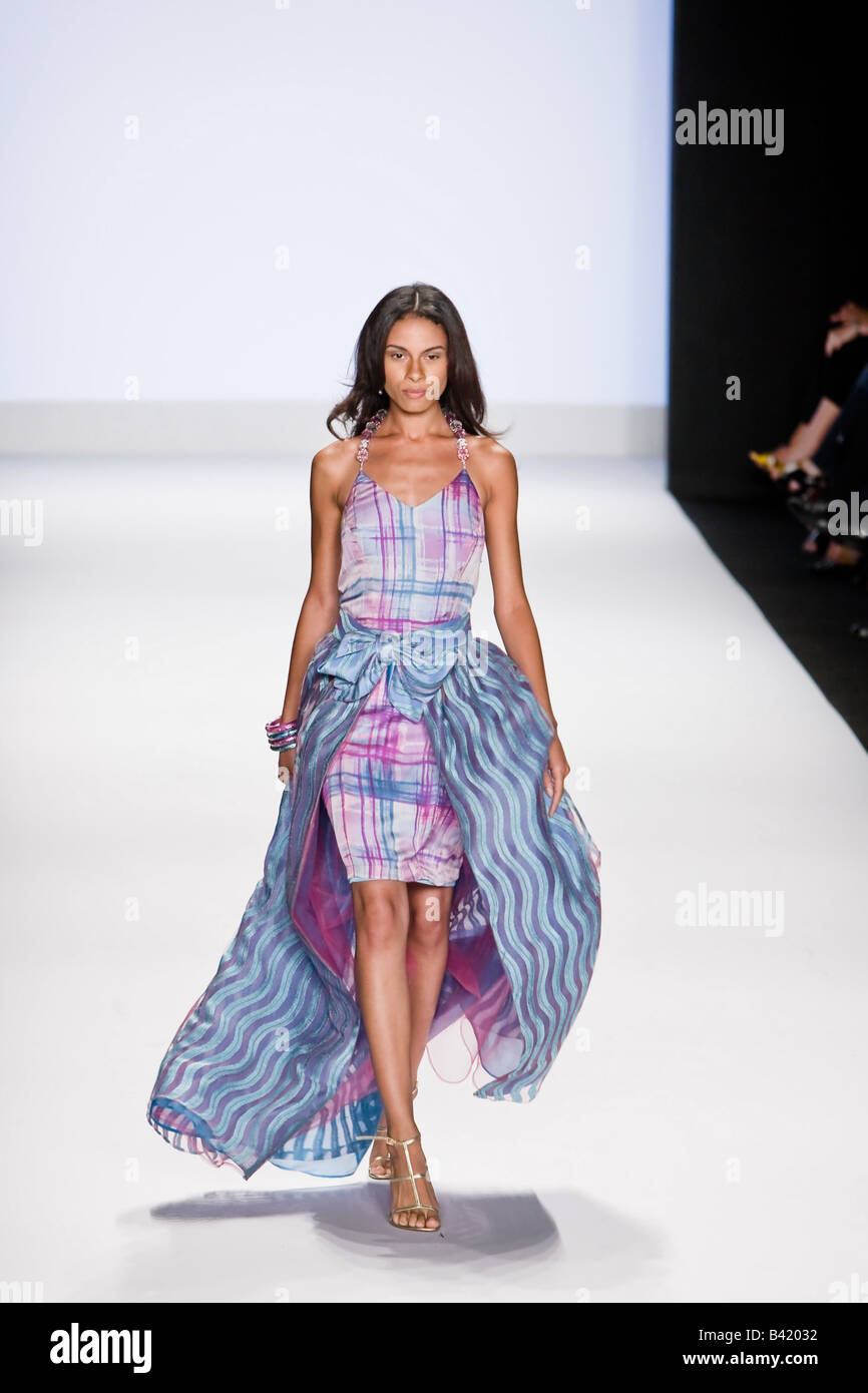 Season 5 hi-res stock photography and images - Alamy