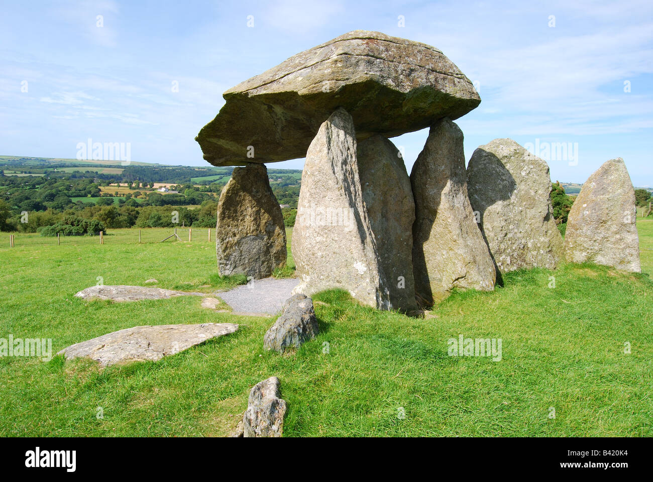 Pentre Ifan Burial Chamber, Nevern, Pembrokeshire Coast National Park ...