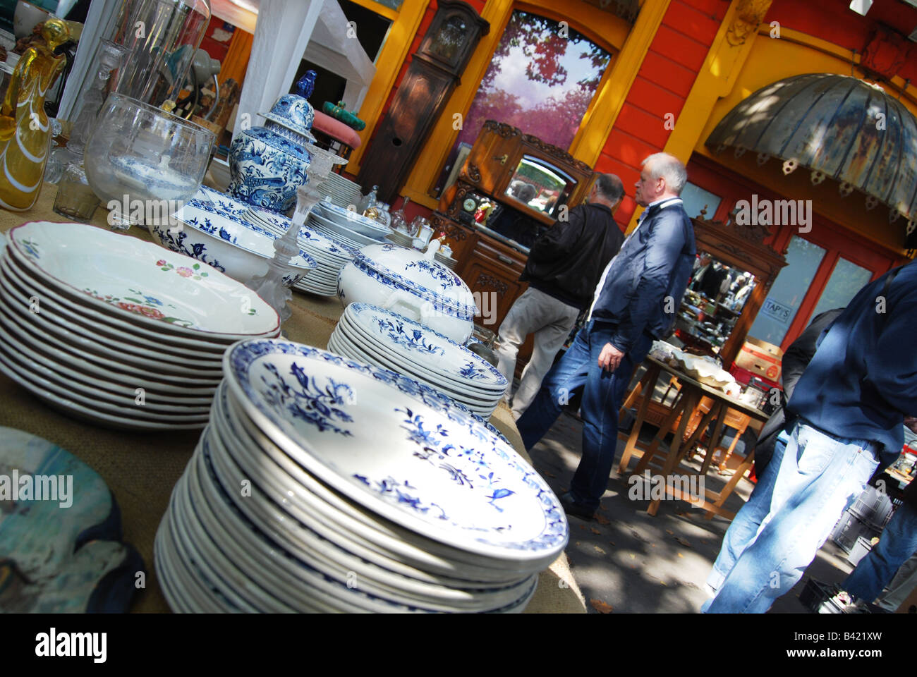 Collection of crockery hi-res stock photography and images - Alamy