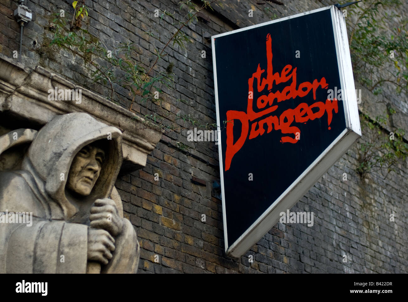 Street sign tooley hi-res stock photography and images - Alamy