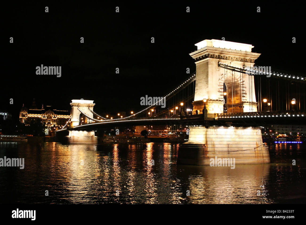 Chained Bridge in the night over Danube Budapest Hungary Stock Photo ...