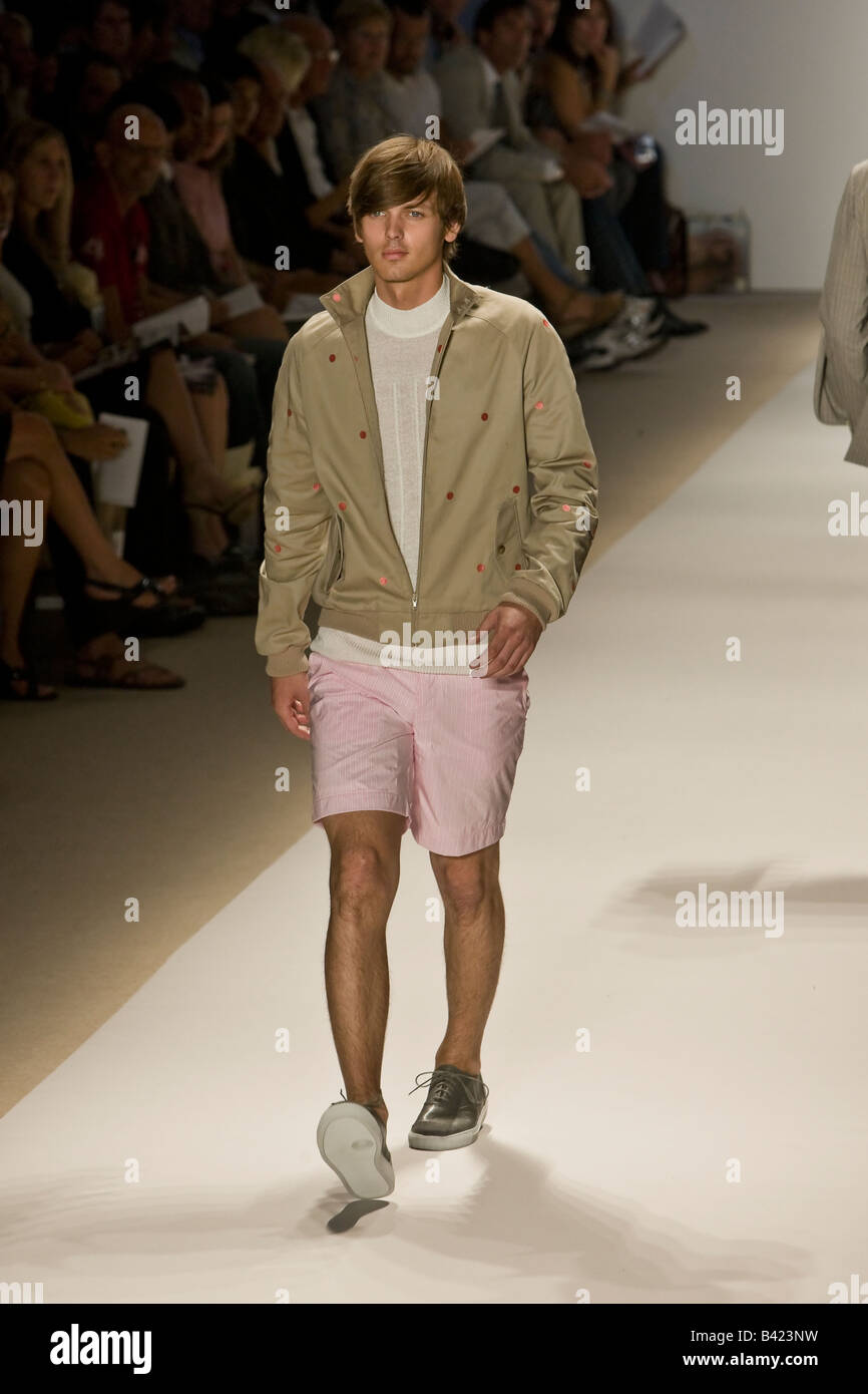 Perry Ellis presents Spring & Summer 2009 Mens ready to wear collection ...