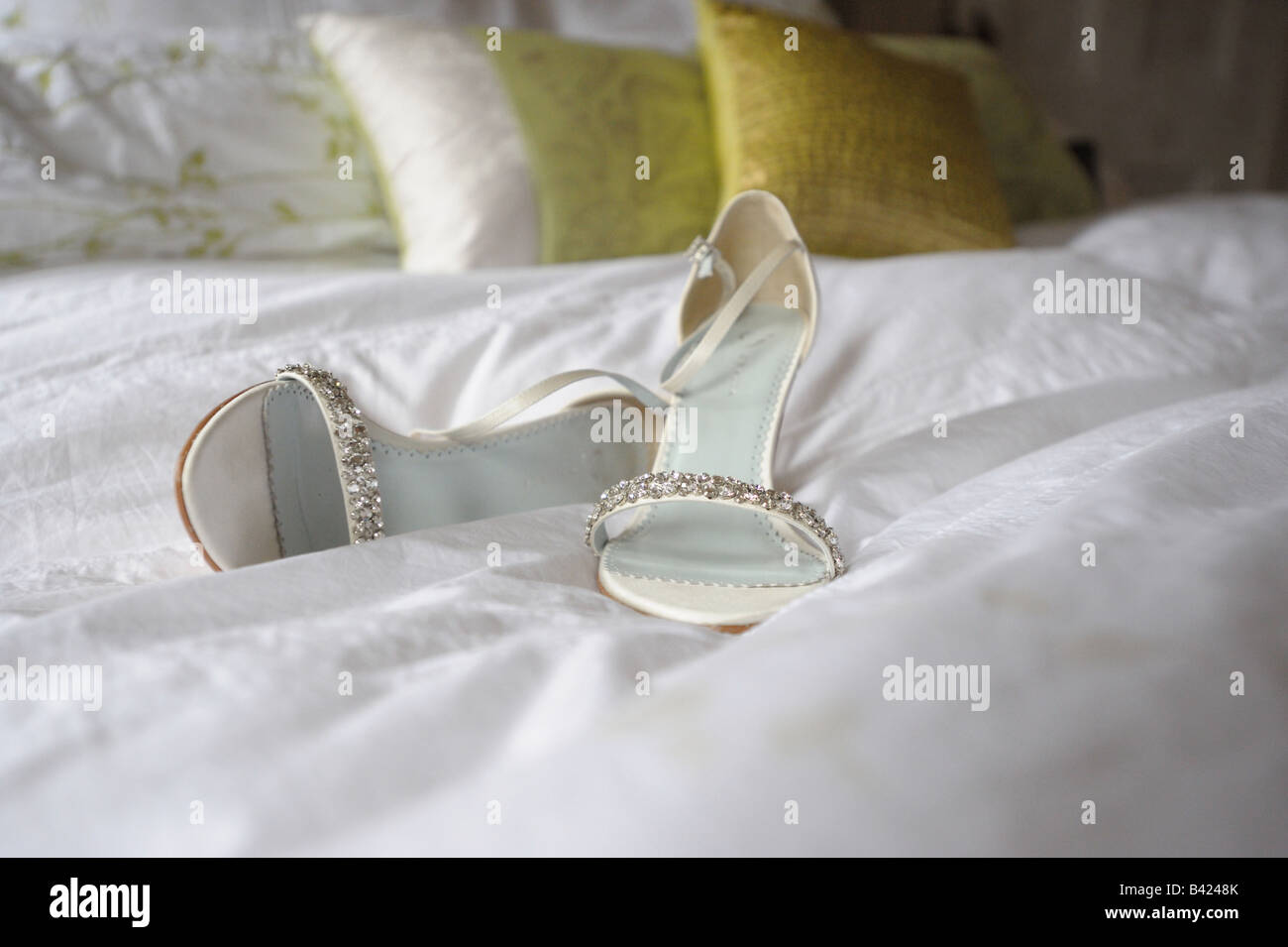 Shoes shoe bed diamond pump hi-res stock photography and images - Alamy