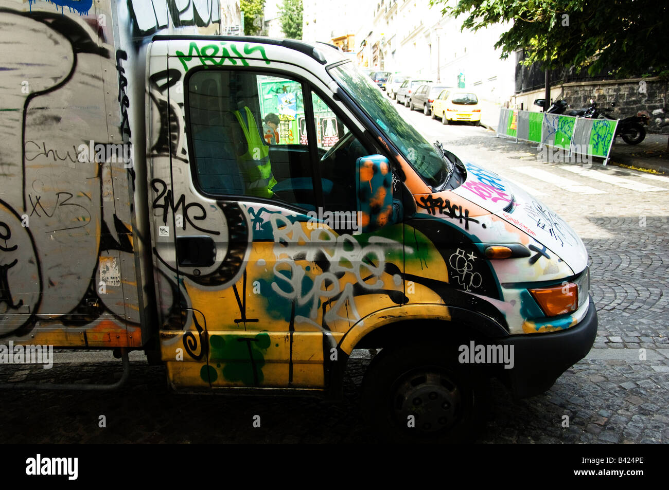 Van Covered In Graffiti High Resolution Stock Photography and Images ...