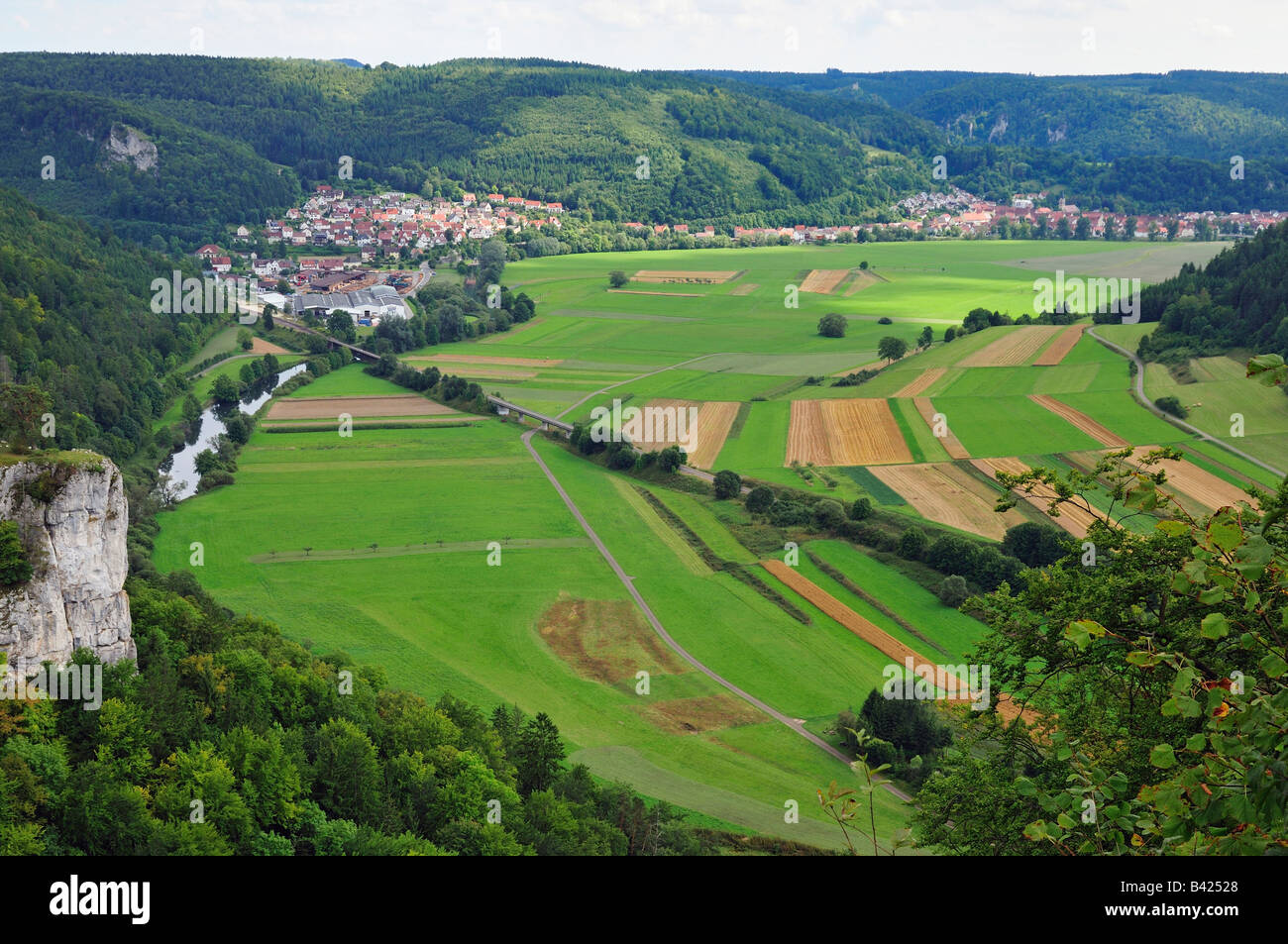 View towards Fridingen an der Donau, Naturpark (nature reserve) Obere ...