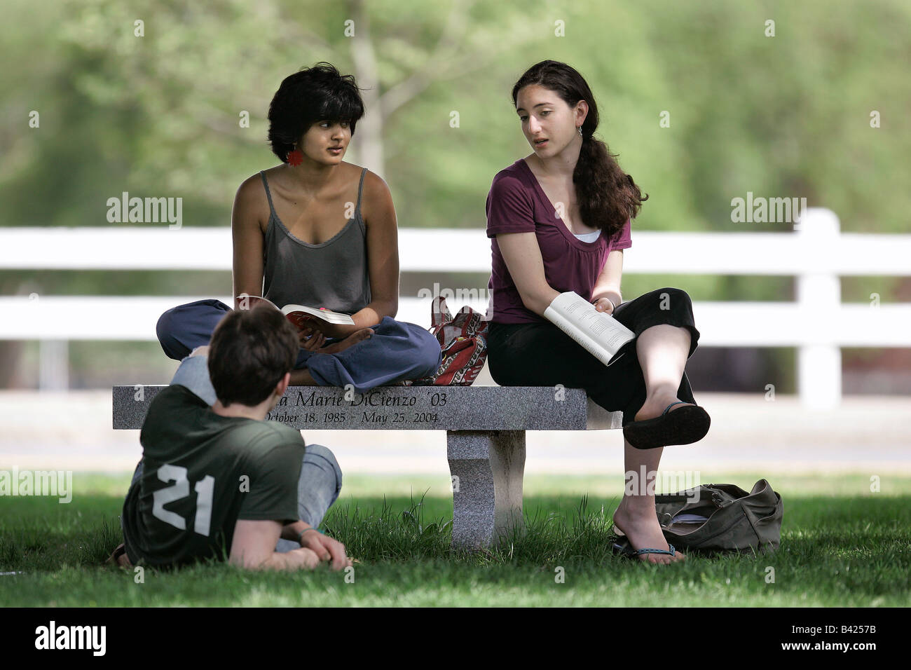 Classes of students hi-res stock photography and images - Alamy