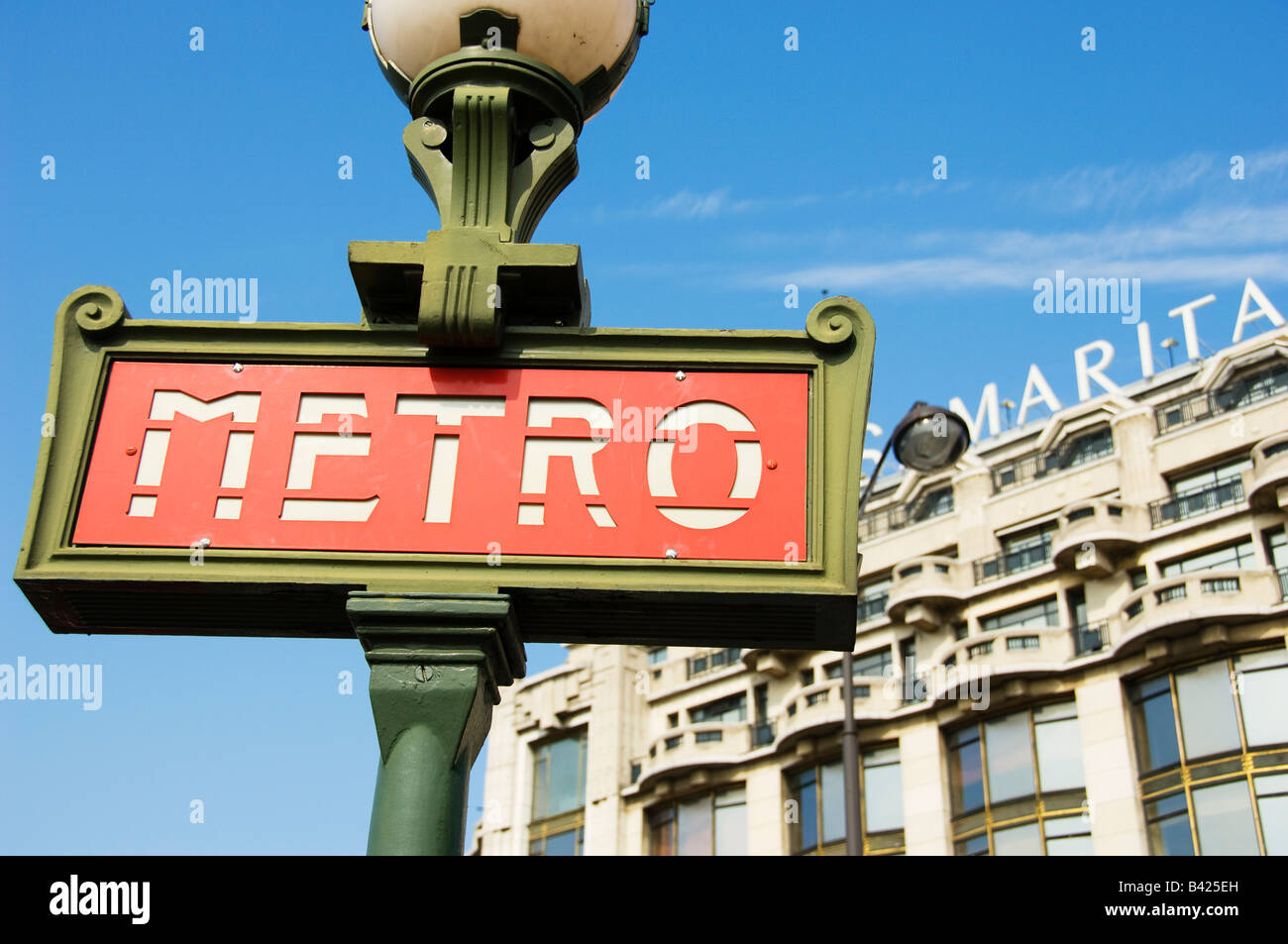 Paris metro sign Stock Photo - Alamy