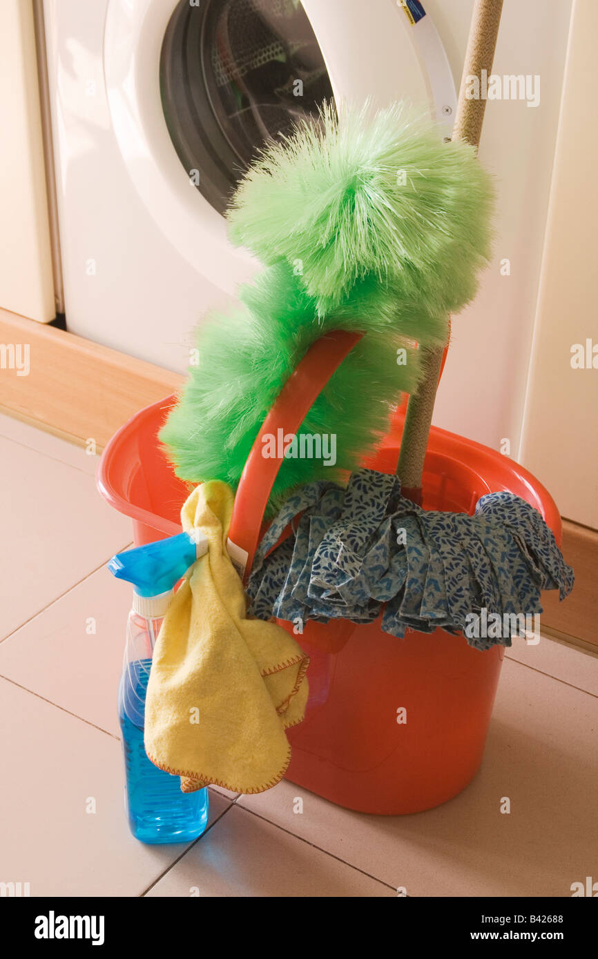 Mop and bucket hi-res stock photography and images - Alamy