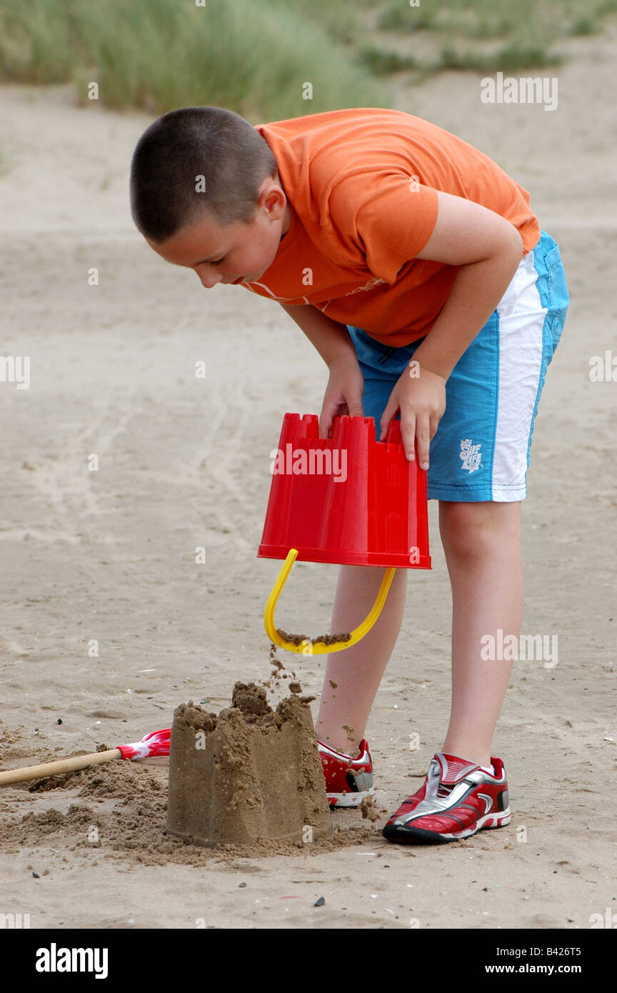 Building A Sandcastle High Resolution Stock Photography and Images - Alamy