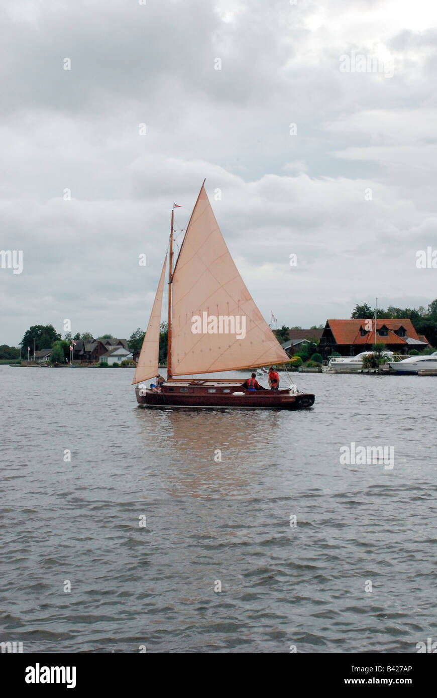 Horning hi-res stock photography and images - Alamy