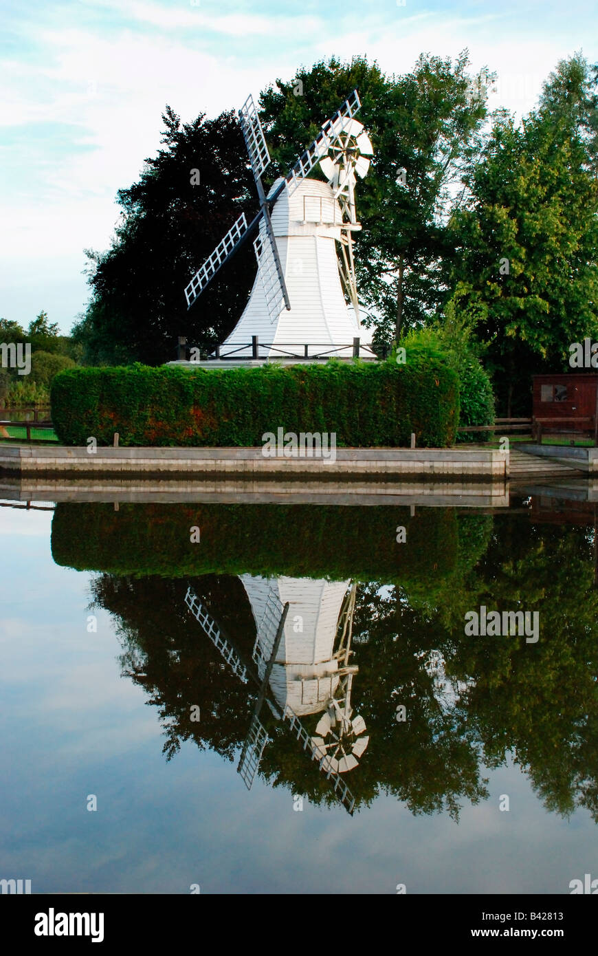 windmill,pump at horning,norfolk broads Stock Photo - Alamy