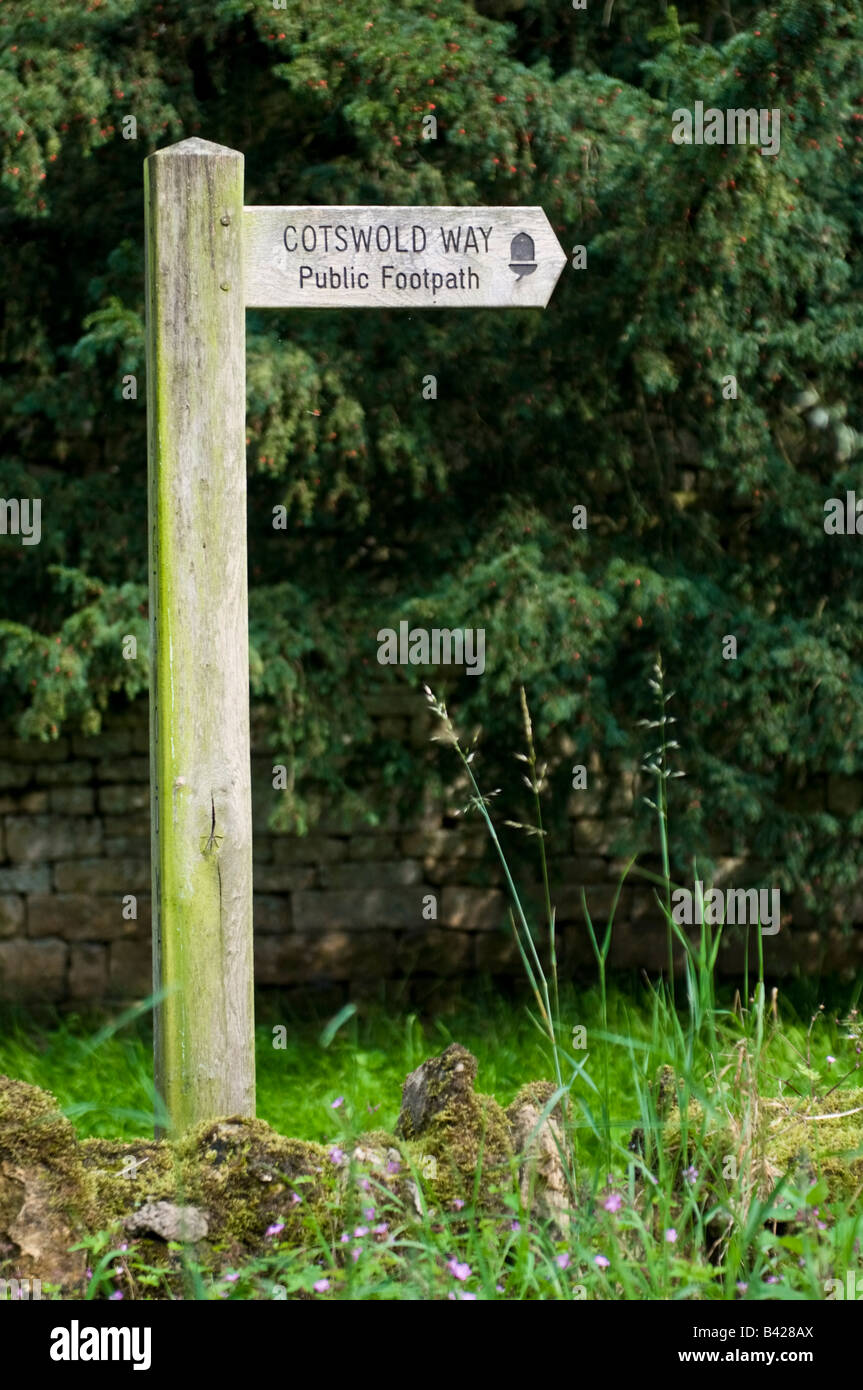 Cotswolds way sign hi-res stock photography and images - Alamy