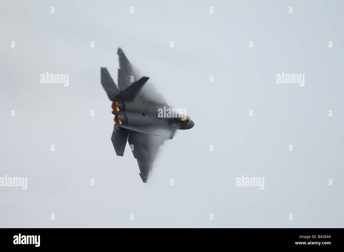 Modern & stealth american jet fighter F-22A Raptor turning at high ...