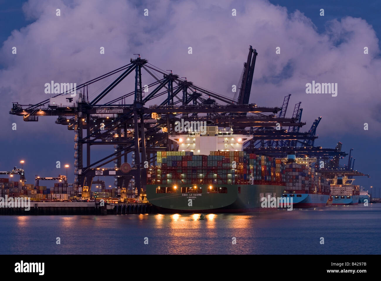 Nightfall over Trinity Quay at the Port of Felixstowe, Britain's ...