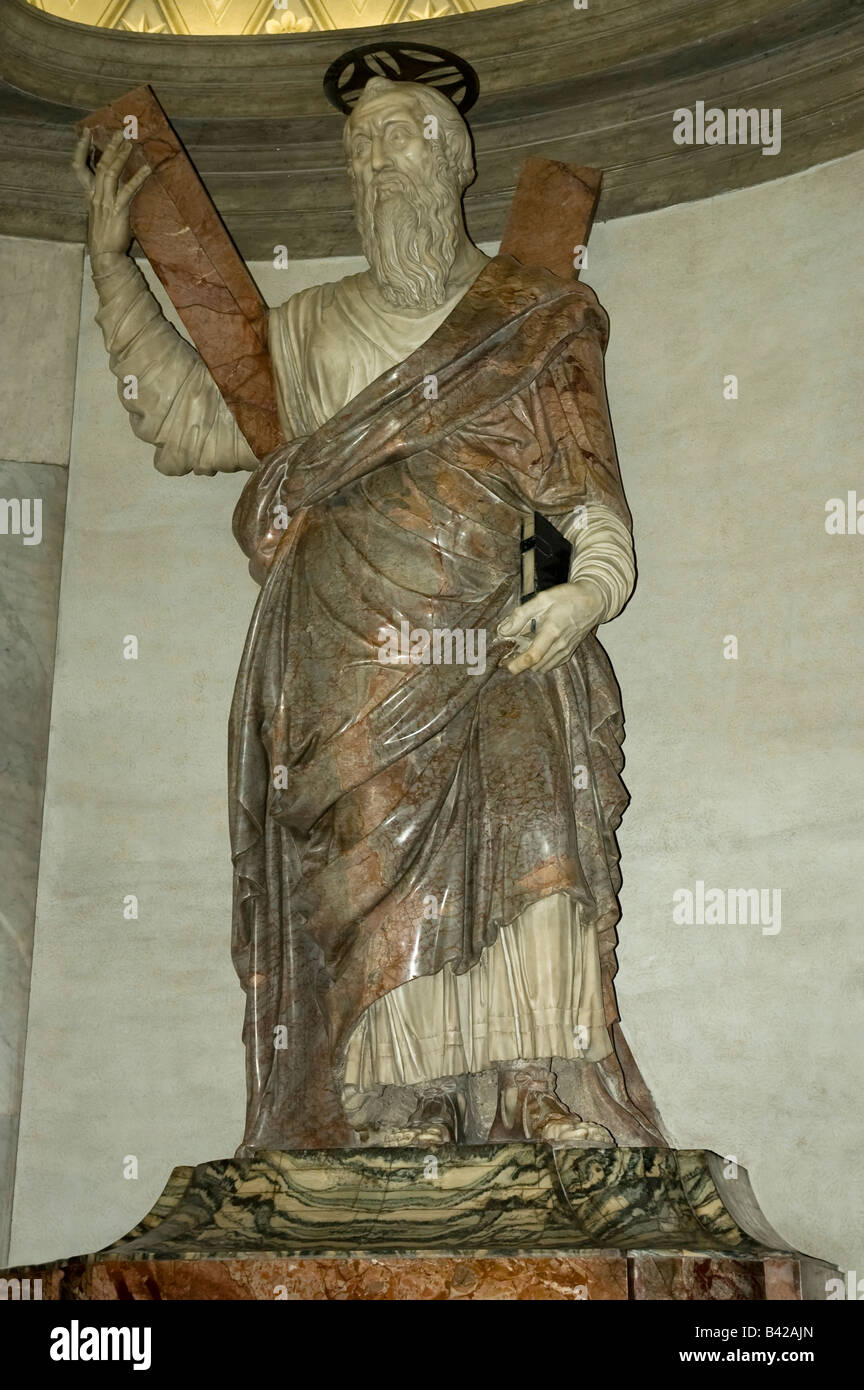 St peter statue rome hi-res stock photography and images - Alamy