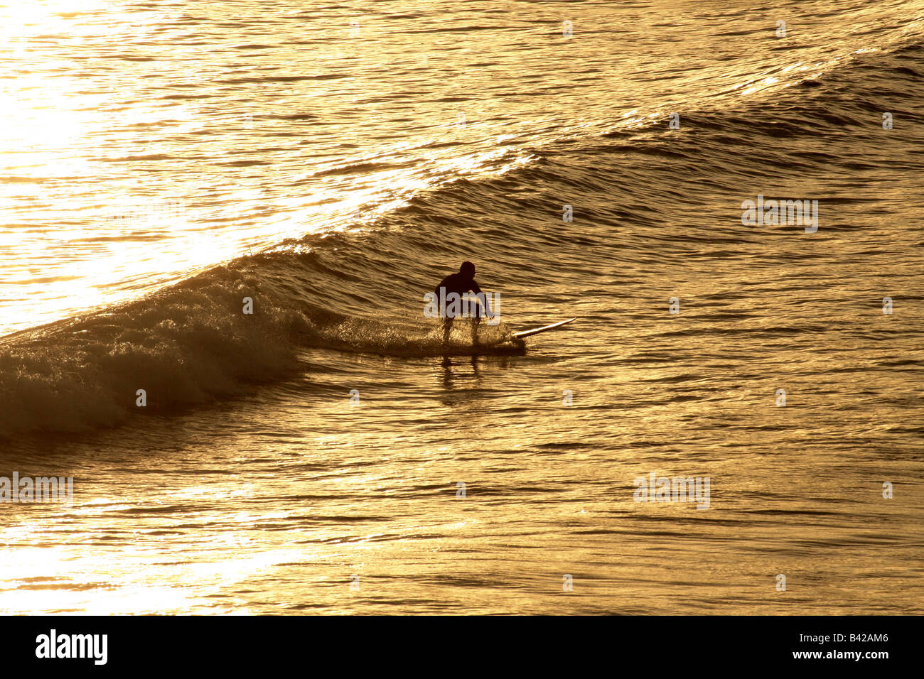 Surfing at manorbier hi-res stock photography and images - Alamy
