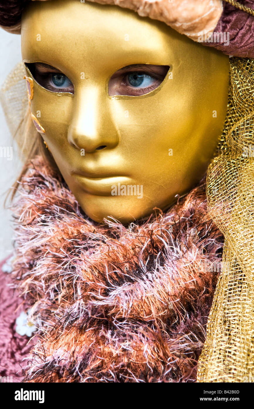 Golden mask festival hi-res stock photography and images - Alamy