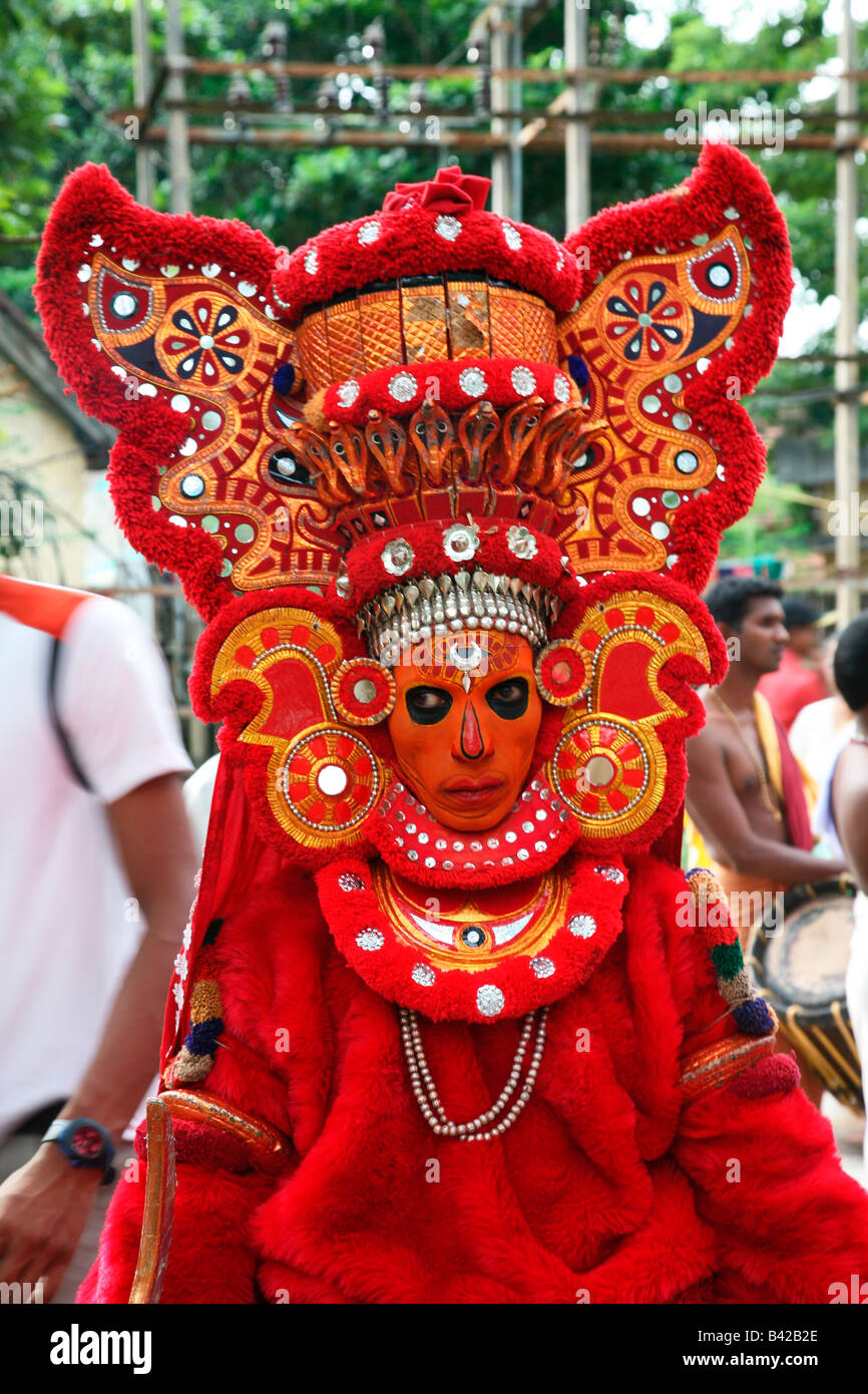 Theyyam performer hi-res stock photography and images - Alamy