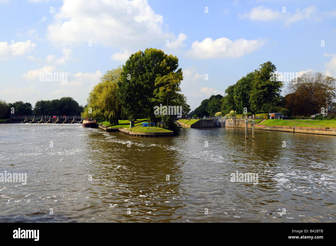 River Thames at Boveney Stock Photo - Alamy