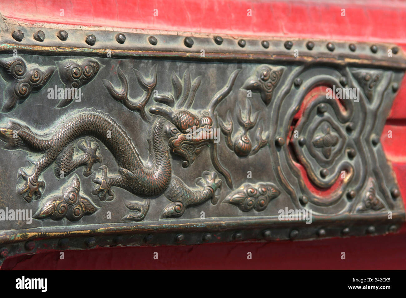 dragon metal inlay Stock Photo - Alamy